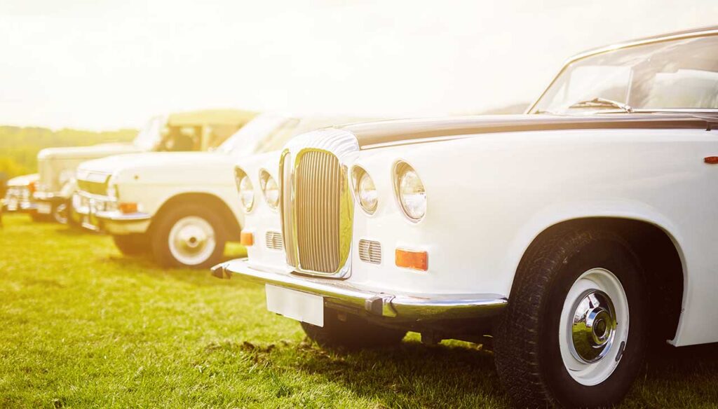 Unsung Heroes: 3 Lesser-Known Classic Cars That Redefine Automotive History